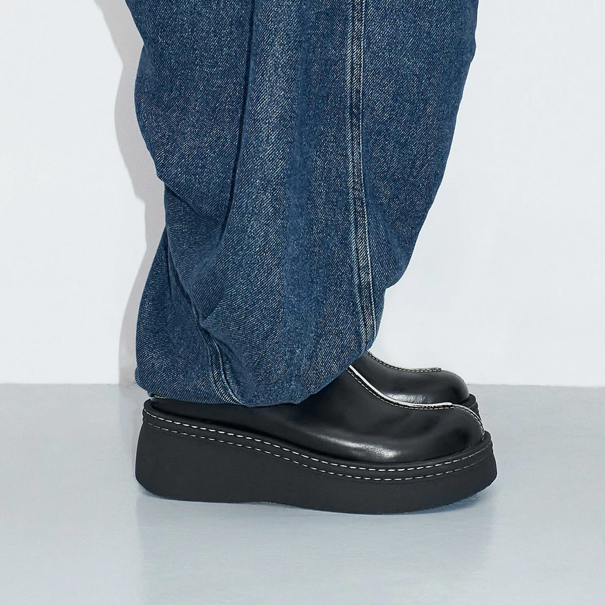 Mego Mule - Black– Head Over Heels NZ